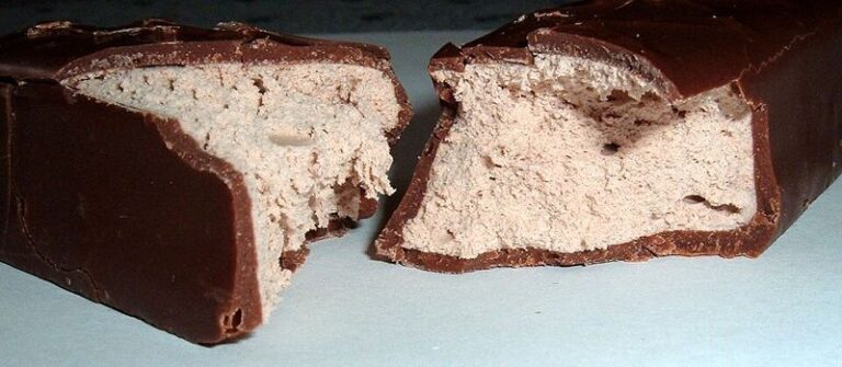 20 Classic Candy Bars From The '50s You Might Remember