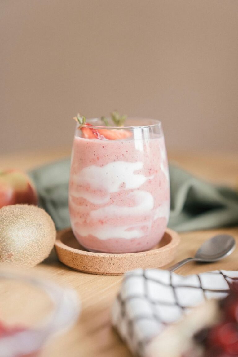 16 Vegetable Smoothies That Prove Healthy Can Taste Good