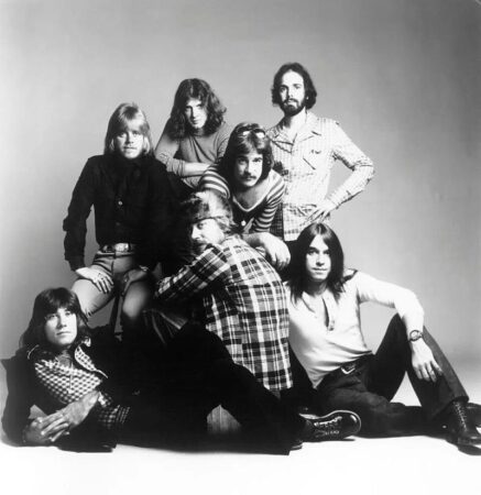 16 Soft Rock Bands From the '70s Loved For Their Sugar-Soft Sound