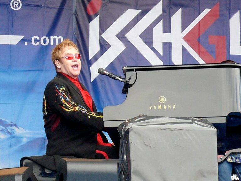 18 Elton John Songs That Should Have Been Bigger Hits