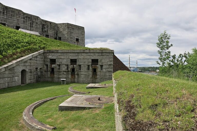 13 Historic U.S. Forts That Shaped America And Are Worth Visiting
