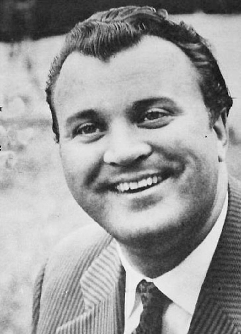 18 Legendary Tenors Who Made Opera Feel Larger Than Life